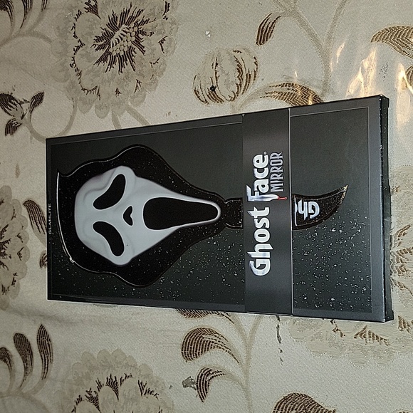 Glamlite | Makeup | Ghostface X Glamlite Mirror | Poshmark